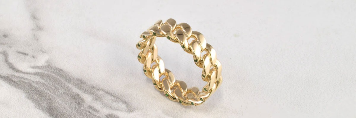 The Unisex Cuban Ring – Redefining Modern Elegance